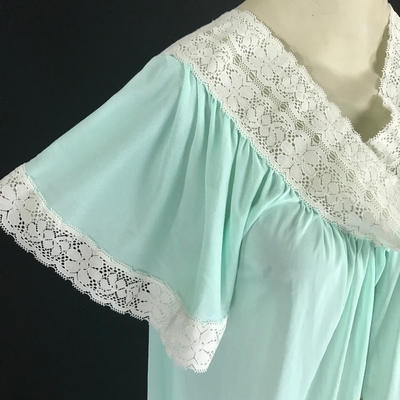 Vintage | Intimates & Sleepwear | 7s80s Nightgown Robe | Poshmark